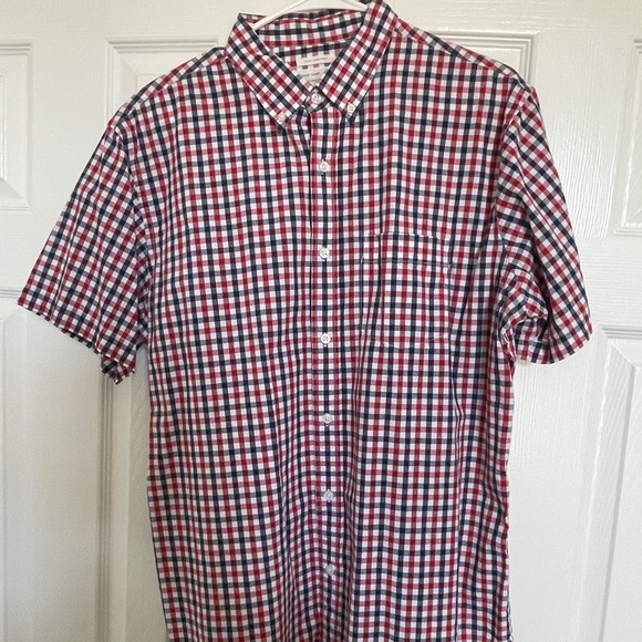 Old Navy Short Sleeve Button Down